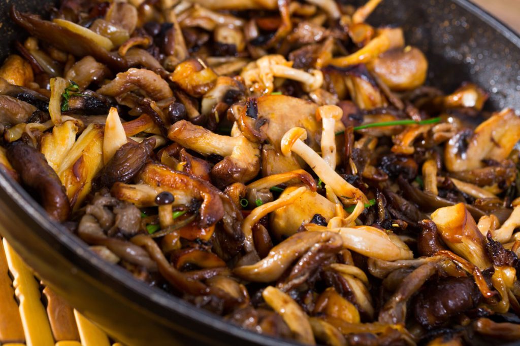 Setas al ajillo: Una deliciosa receta para disfrutar en casa - Blog LCDLS